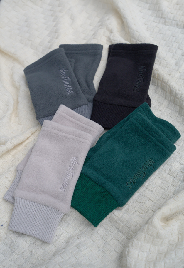 WILD THINGS FLEECE HANDWARMER【残IV2点/GR1点/BU1点】 – SANTÉ et NOEL